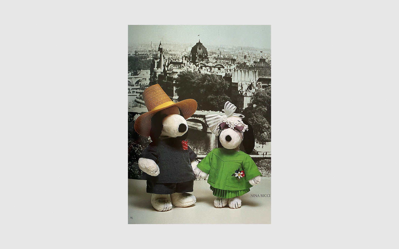FAW — Snoopy around the world, Charles M. Schulz - FAW Books